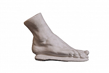 Plaster sculpture of Bernini's Foot | intOndo