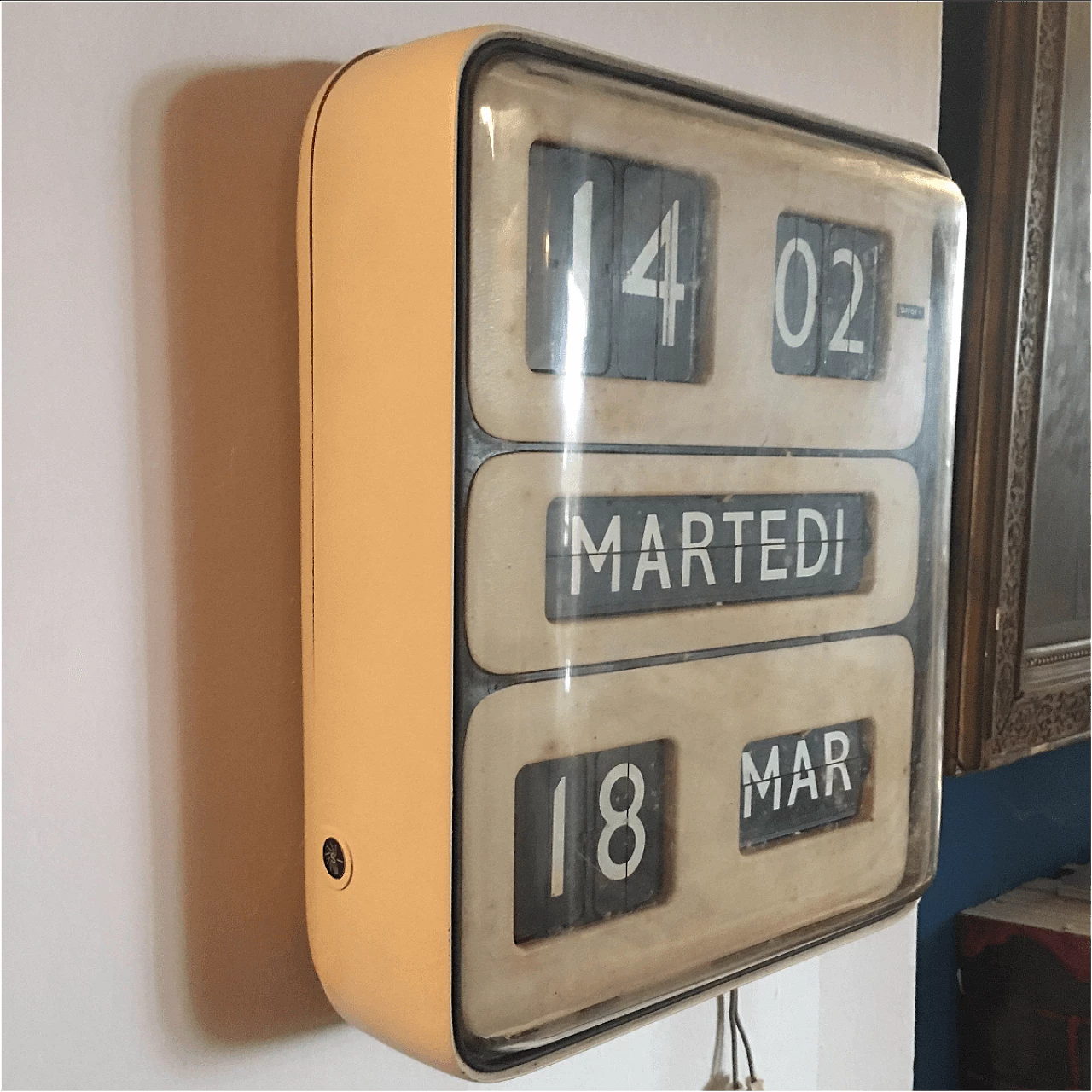 Beige Dator 5 Flip-Flap Electric Wall Clock by Gino Valle for Solari ...