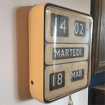 Beige Dator 5 Flip-Flap Electric Wall Clock by Gino Valle for Solari ...