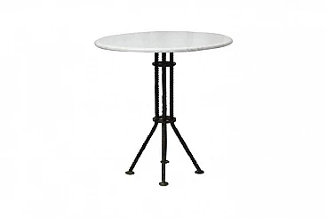 Industrial style vintage round table with Carrara marble top | intOndo