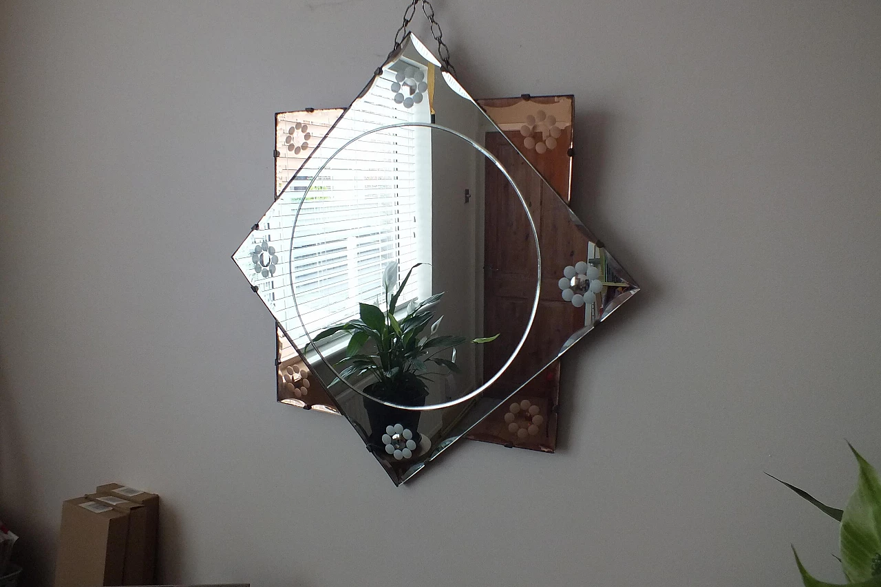 Art Deco star-shaped mirror, 1930s | intOndo