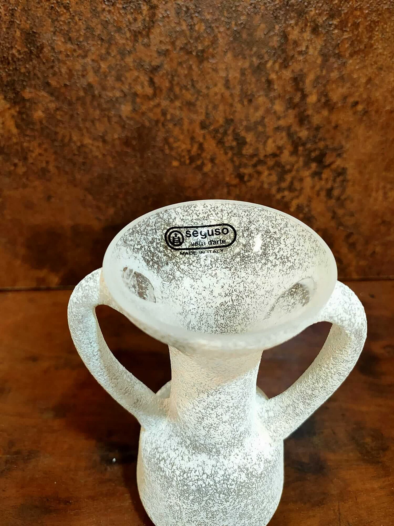 Scavo glass white vase by Seguso, 1970s | intOndo