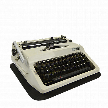 VEB Robotron 50 Erika case typewriter, 1976 | intOndo