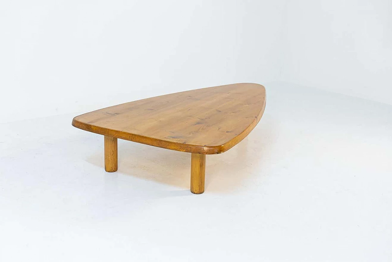 Triangular pine wood coffee table, 1950s | intOndo