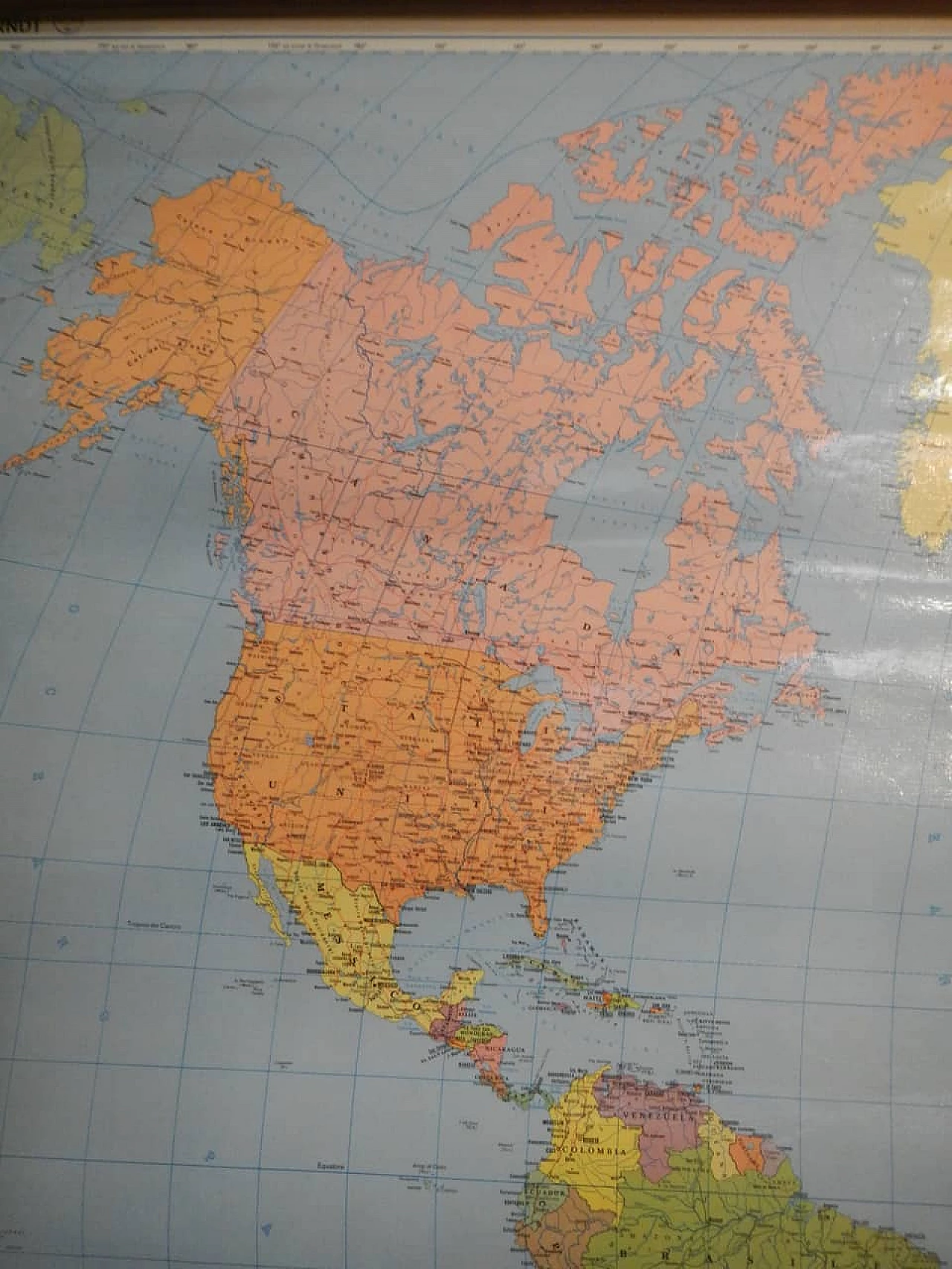 World map by Freytag & Berndt, 1980s | intOndo