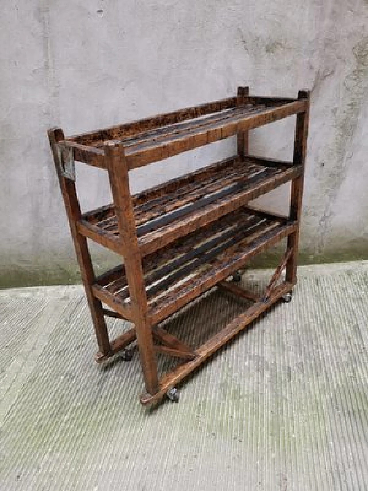 Industrial oak cart, 1950s | intOndo