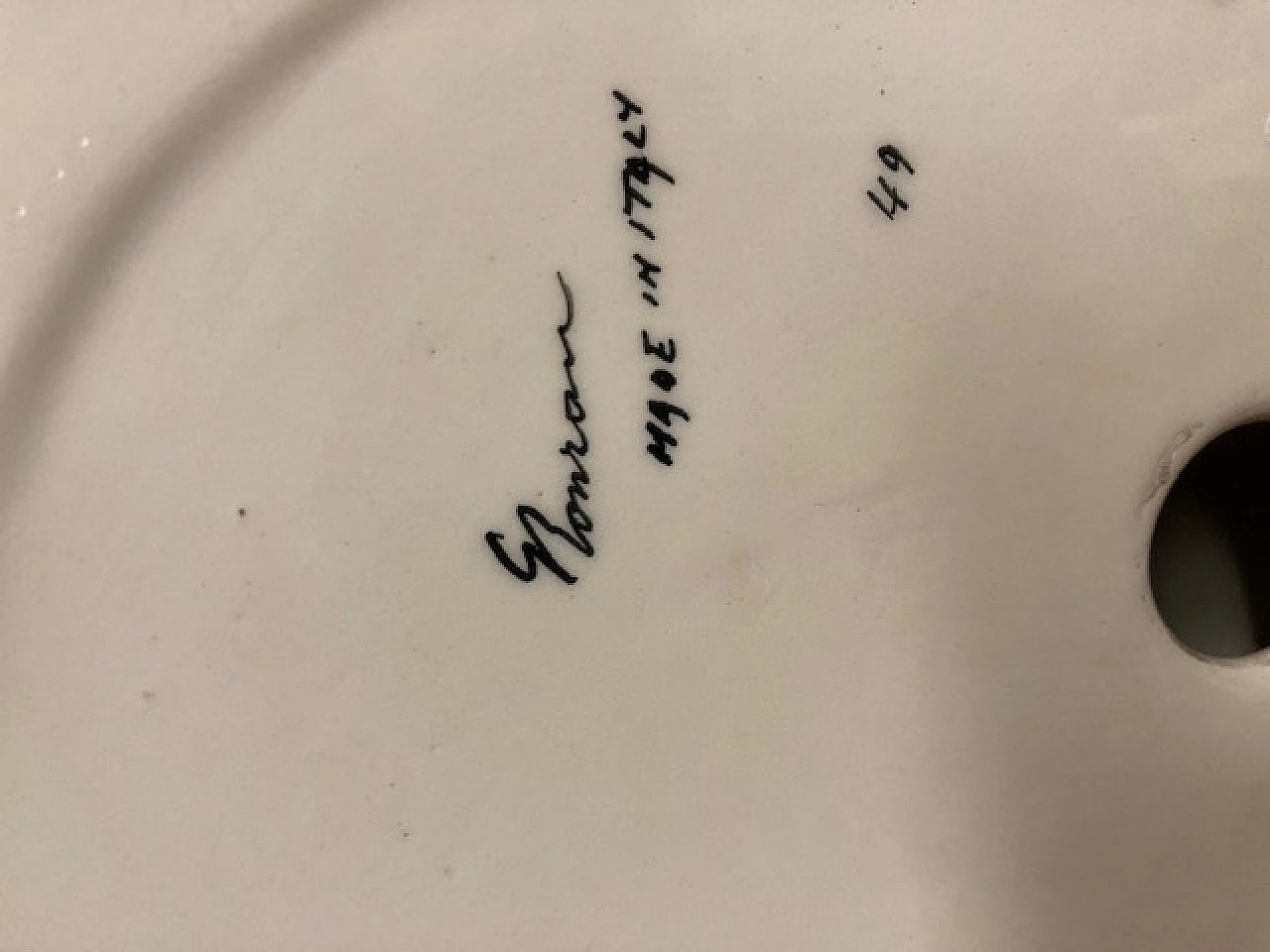 Art Deco statuette of lady with doves by Giovanni Ronzan, 1940s | intOndo