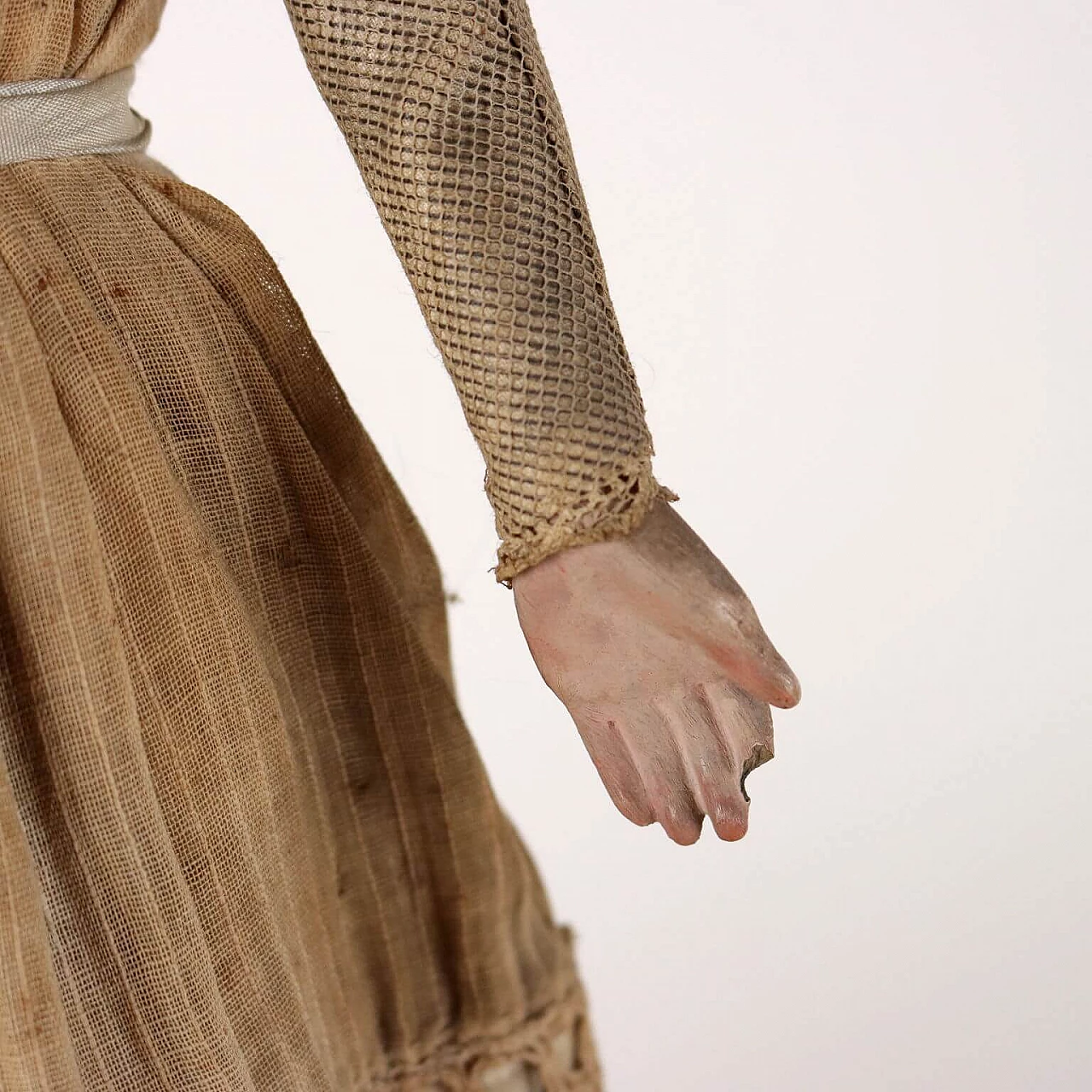 Wood, fabric and sheet metal princess sculpture, 19th century | intOndo