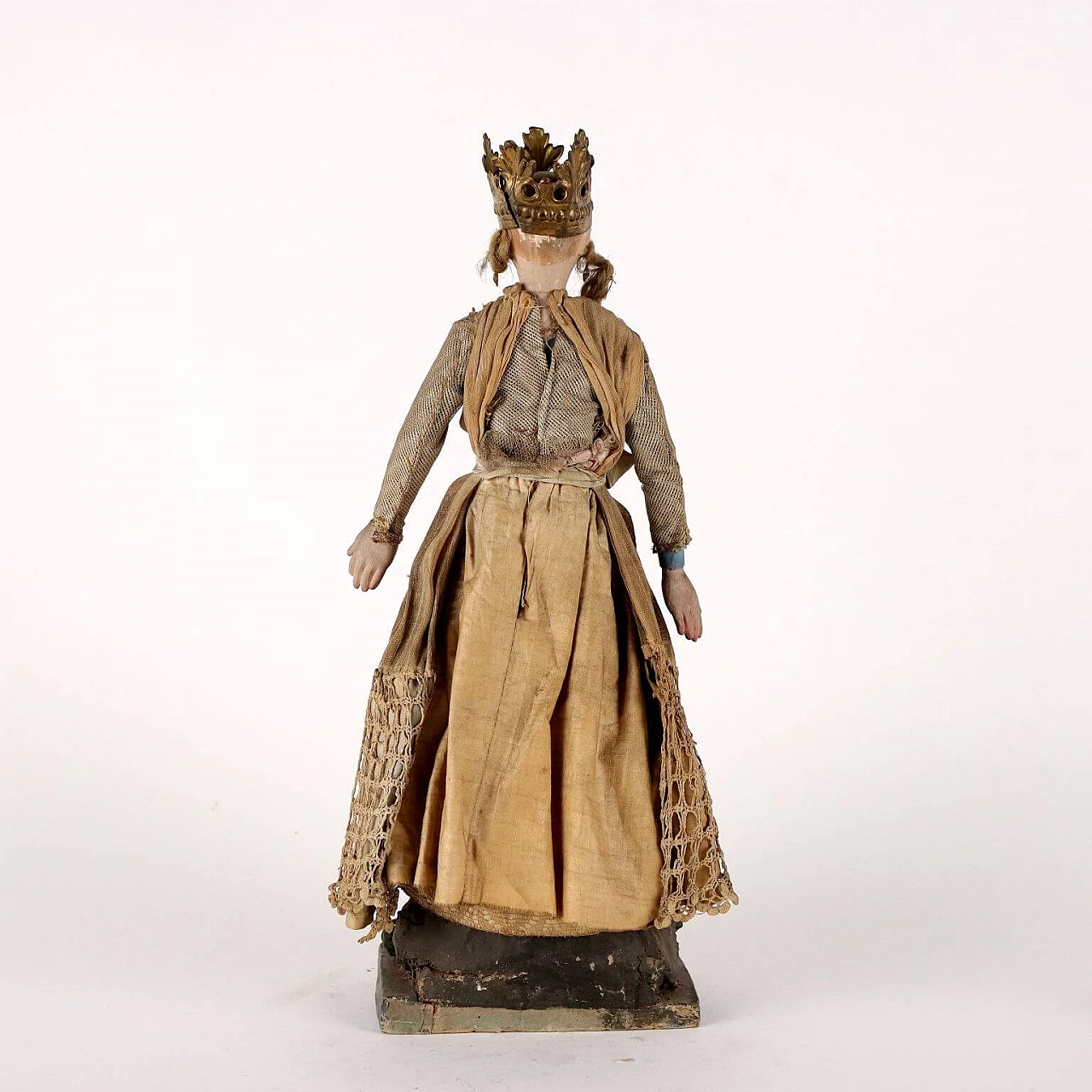 Wood, fabric and sheet metal princess sculpture, 19th century | intOndo