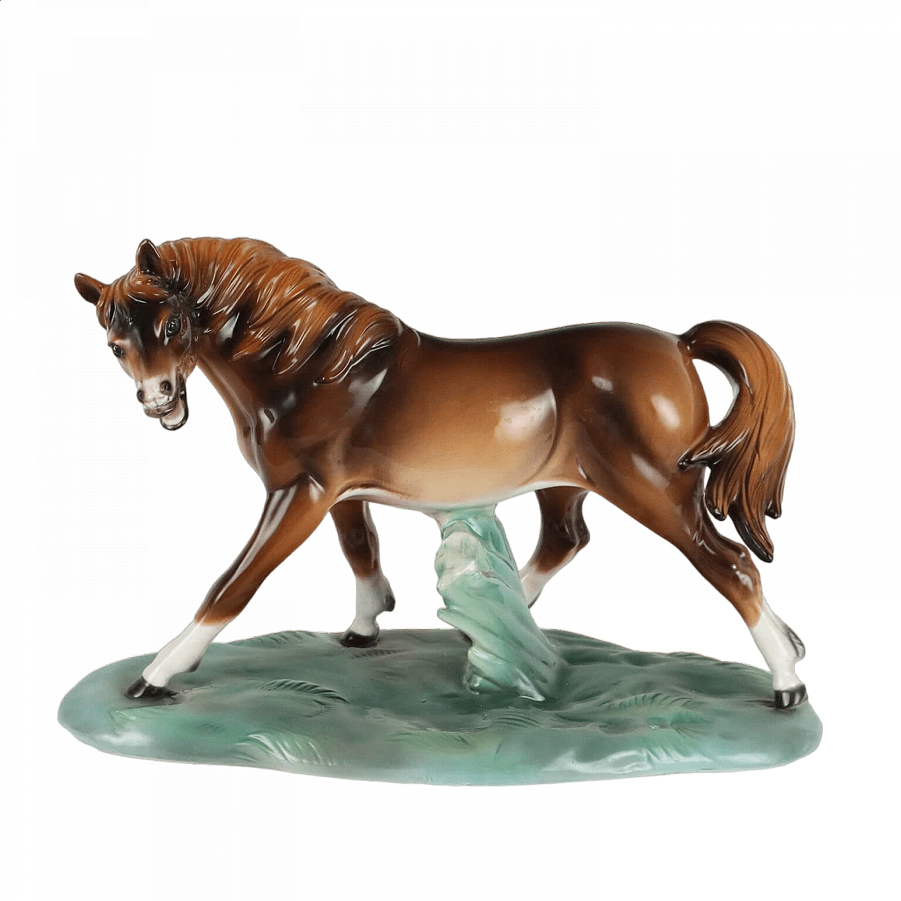 Ceramic horse sculpture by Antonio Ronzan | intOndo