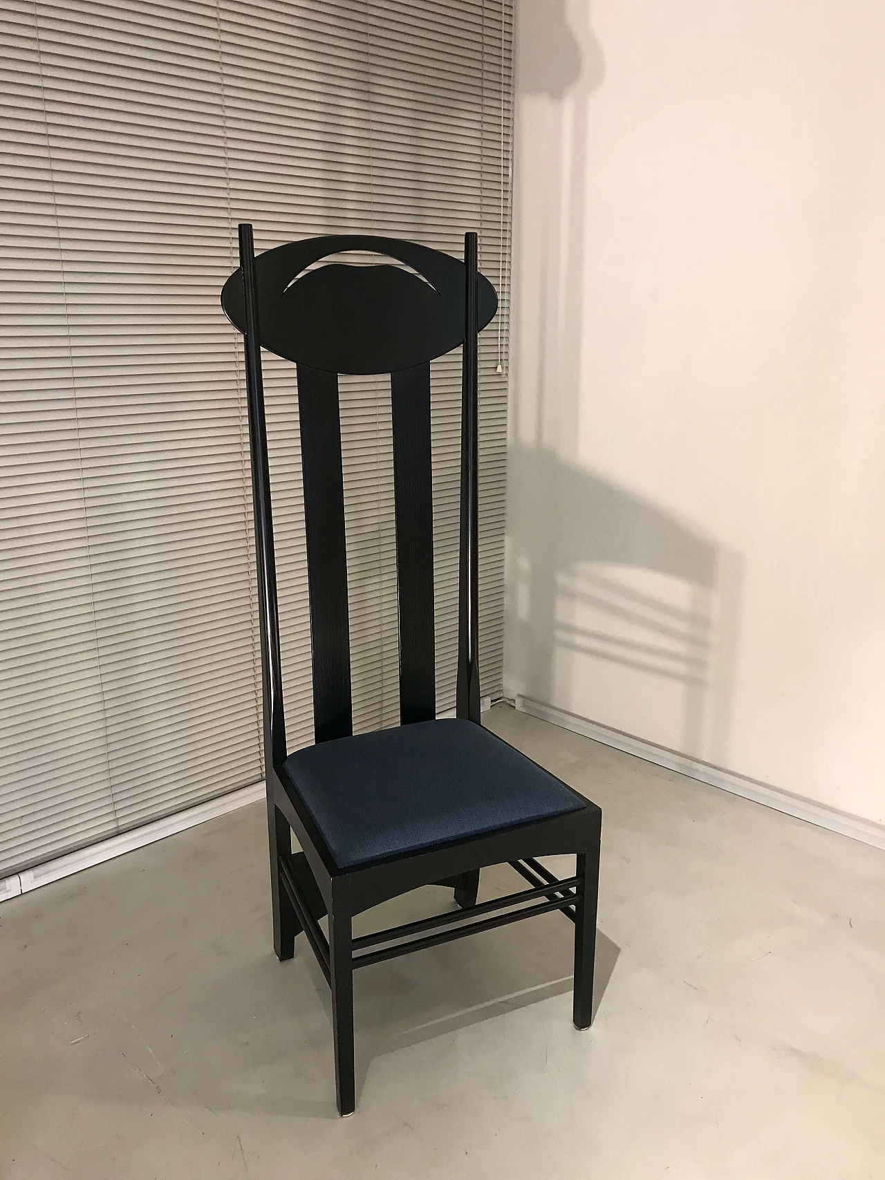 Pair of Argyle chairs by Charles Rennie Mackintosh for Cassina, 1973 ...