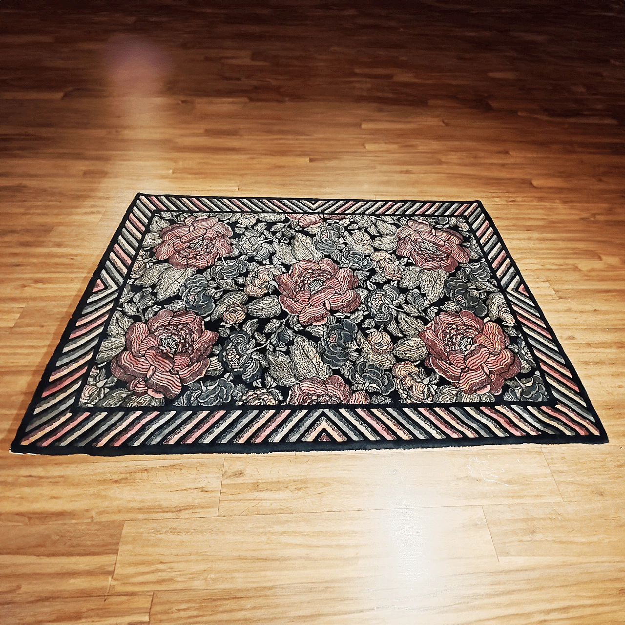 Floral and geometric rug by Missoni for T&J Vestor, 1980s | intOndo