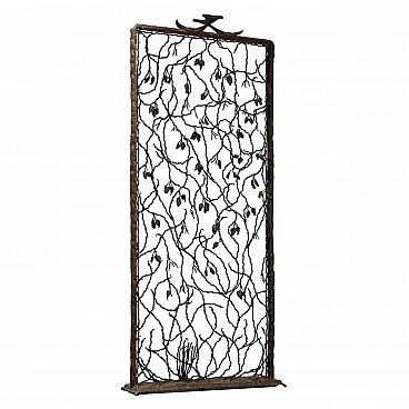 Wrought iron wall panel depicting arbor with branches and leaves | intOndo
