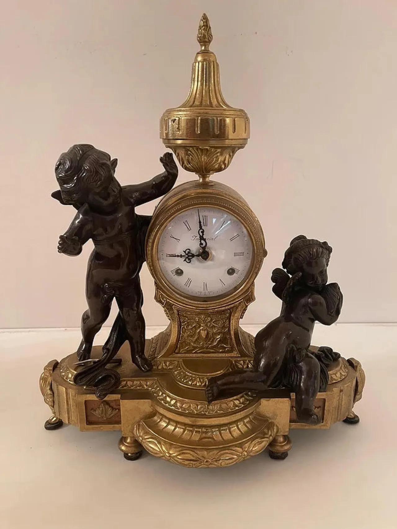Classic Italian clock with cherubs, 70s | intOndo