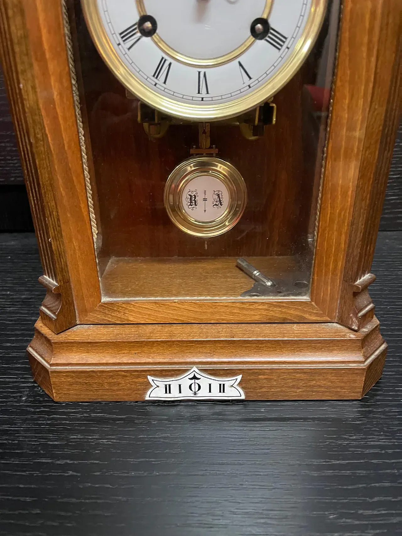 Pendulum table clock, 20th century | intOndo