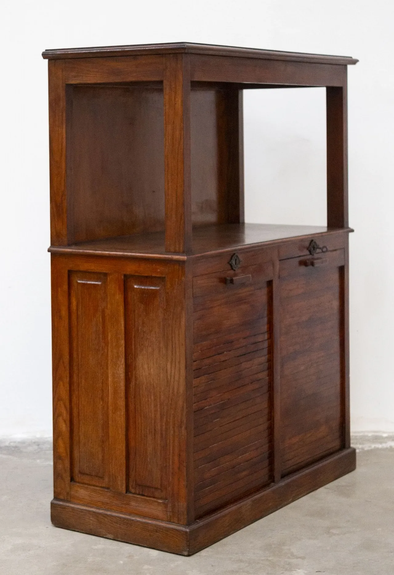 Office cabinet with shutter, 1930s | intOndo