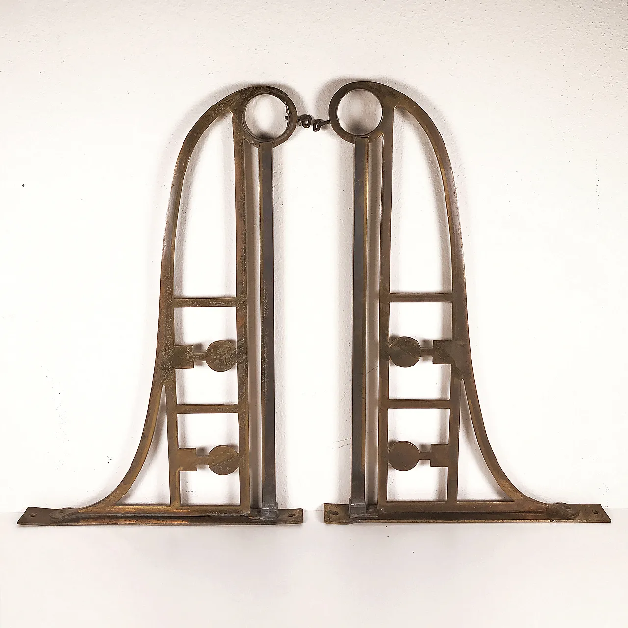 Liberty supports, 30s | intOndo