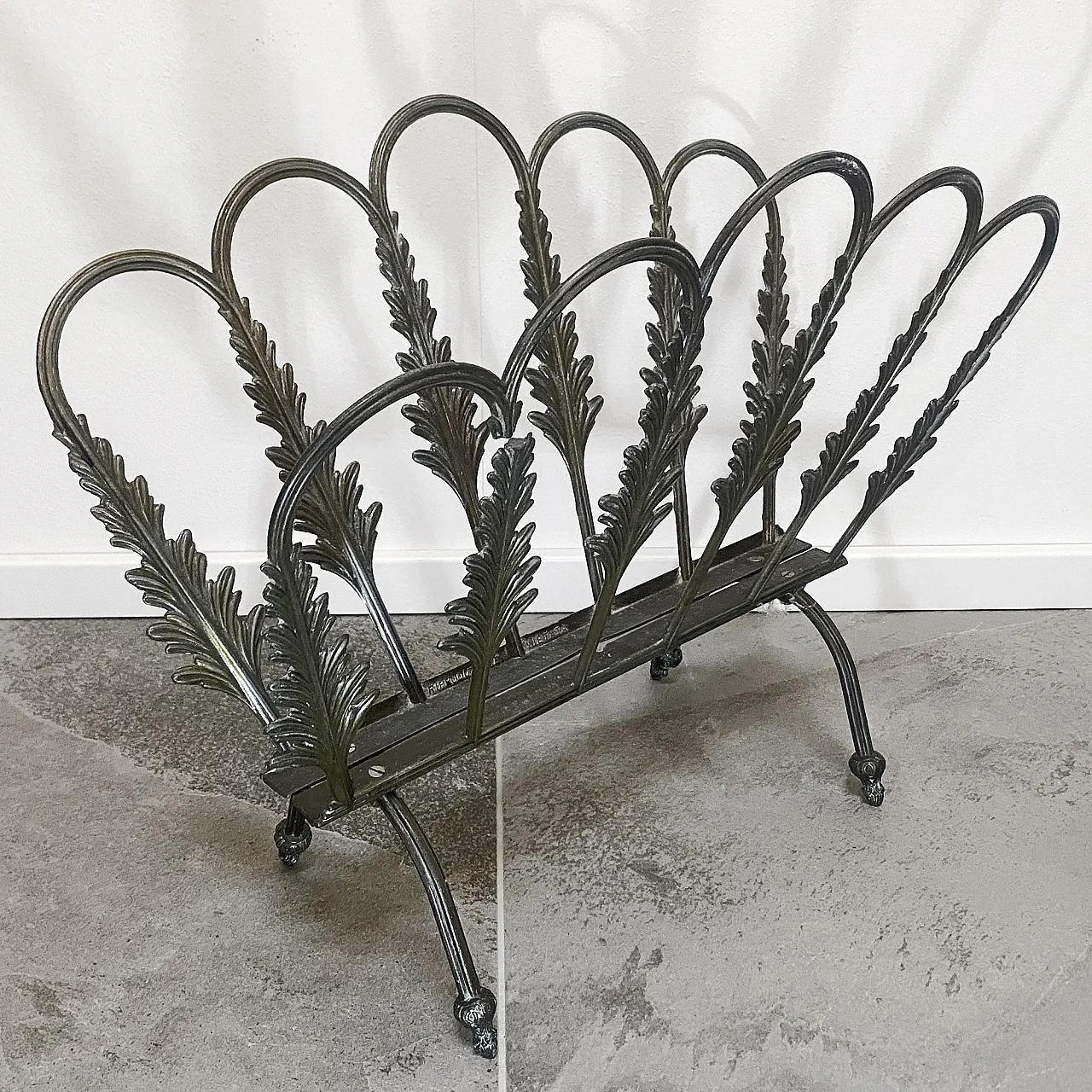 70s floral magazine rack | intOndo