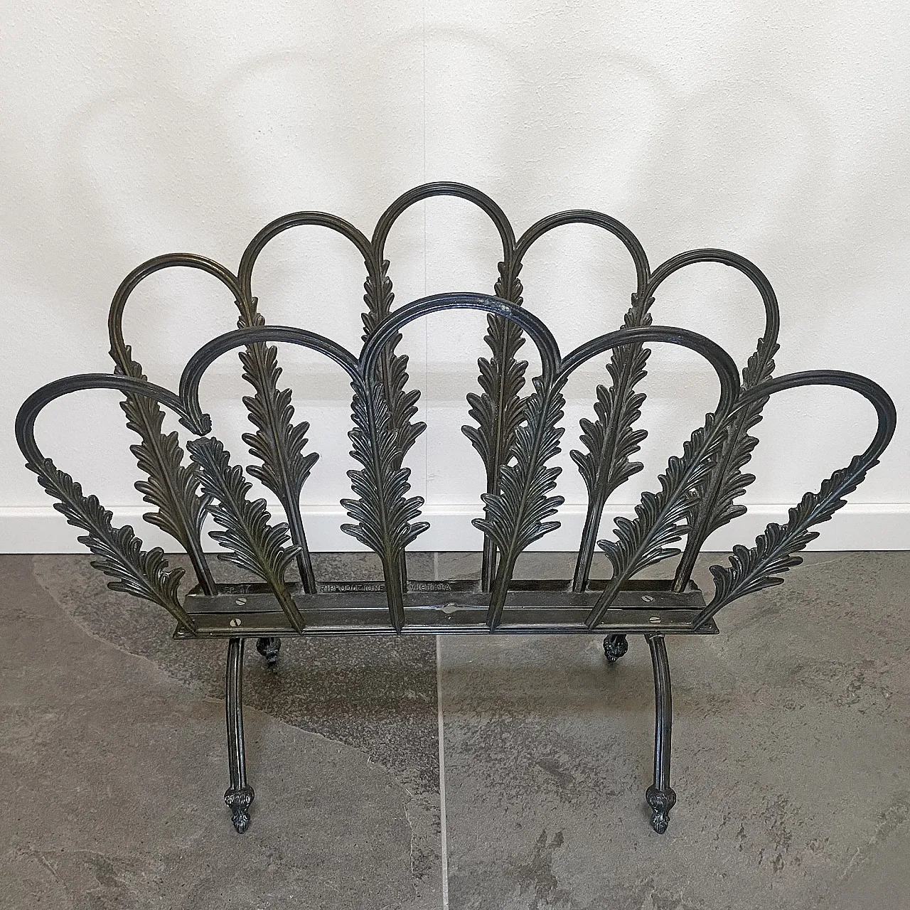 70s floral magazine rack | intOndo